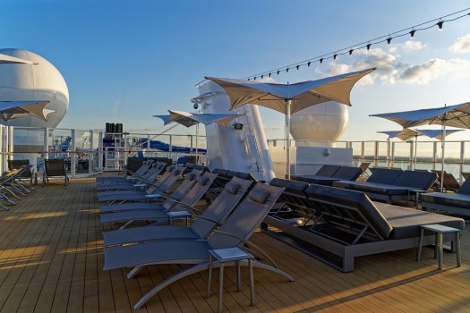 Norwegian Encore: Mehr Action, weniger Pools und ein authentischer ...